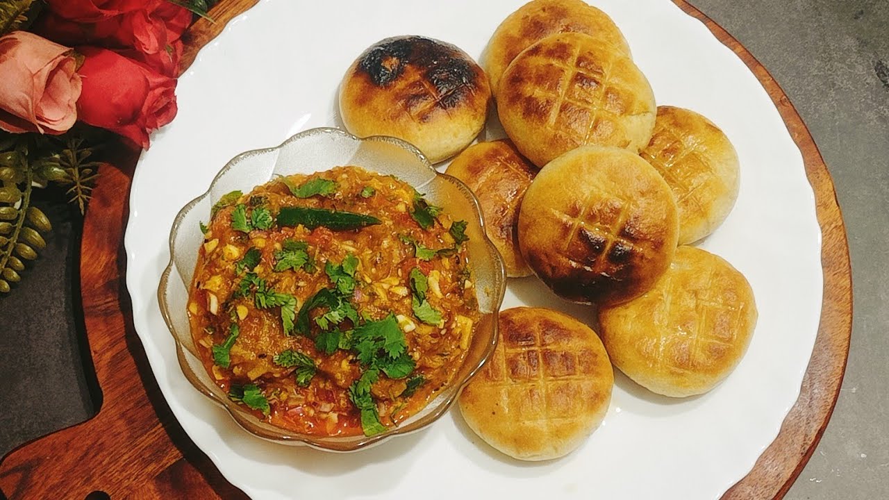 Litti chokha | Litti chokha recipe | Bihari litti chokha | Litti - YouTube