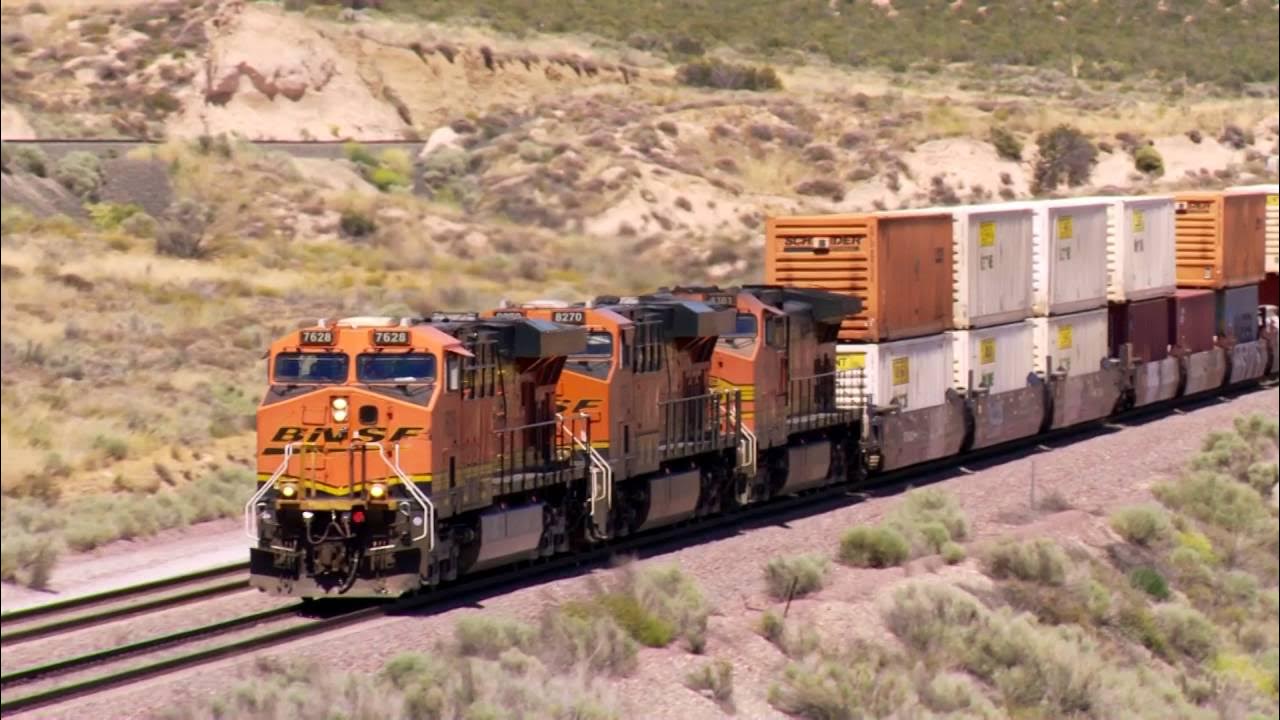 BNSF 7628 Westbound Intermodal past Hill 582 in Cajon Pass - YouTube