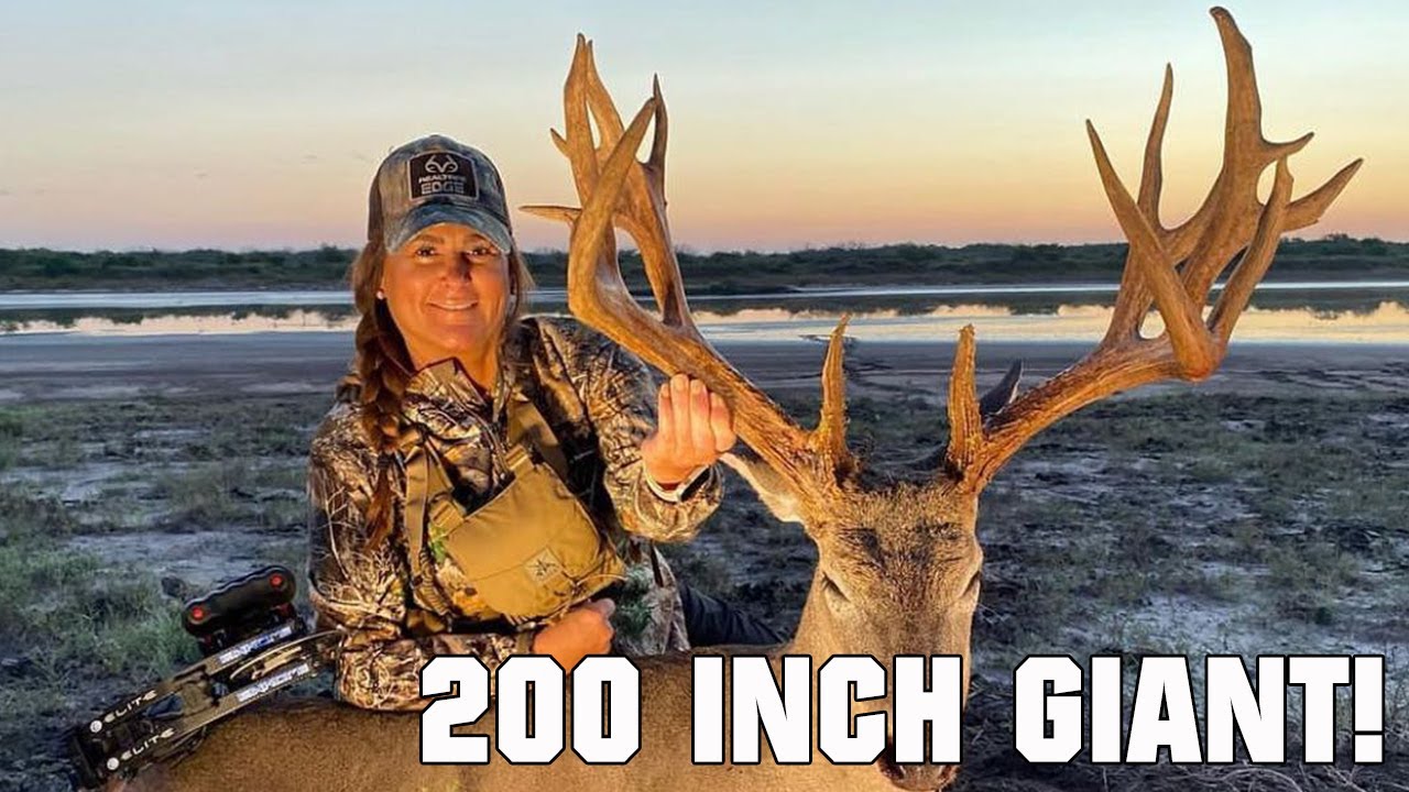 200 Inch Giant Buck! - YouTube
