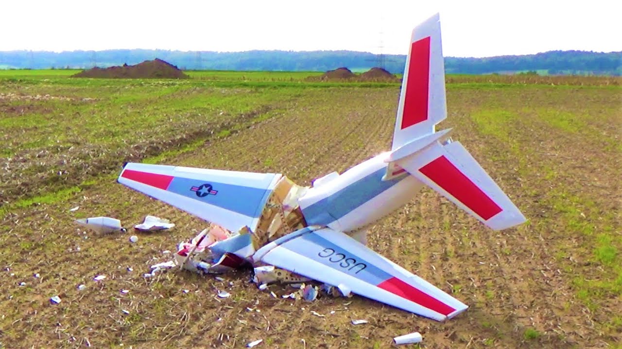 MEGA CRASH Giant Scale Rc A400M - YouTube