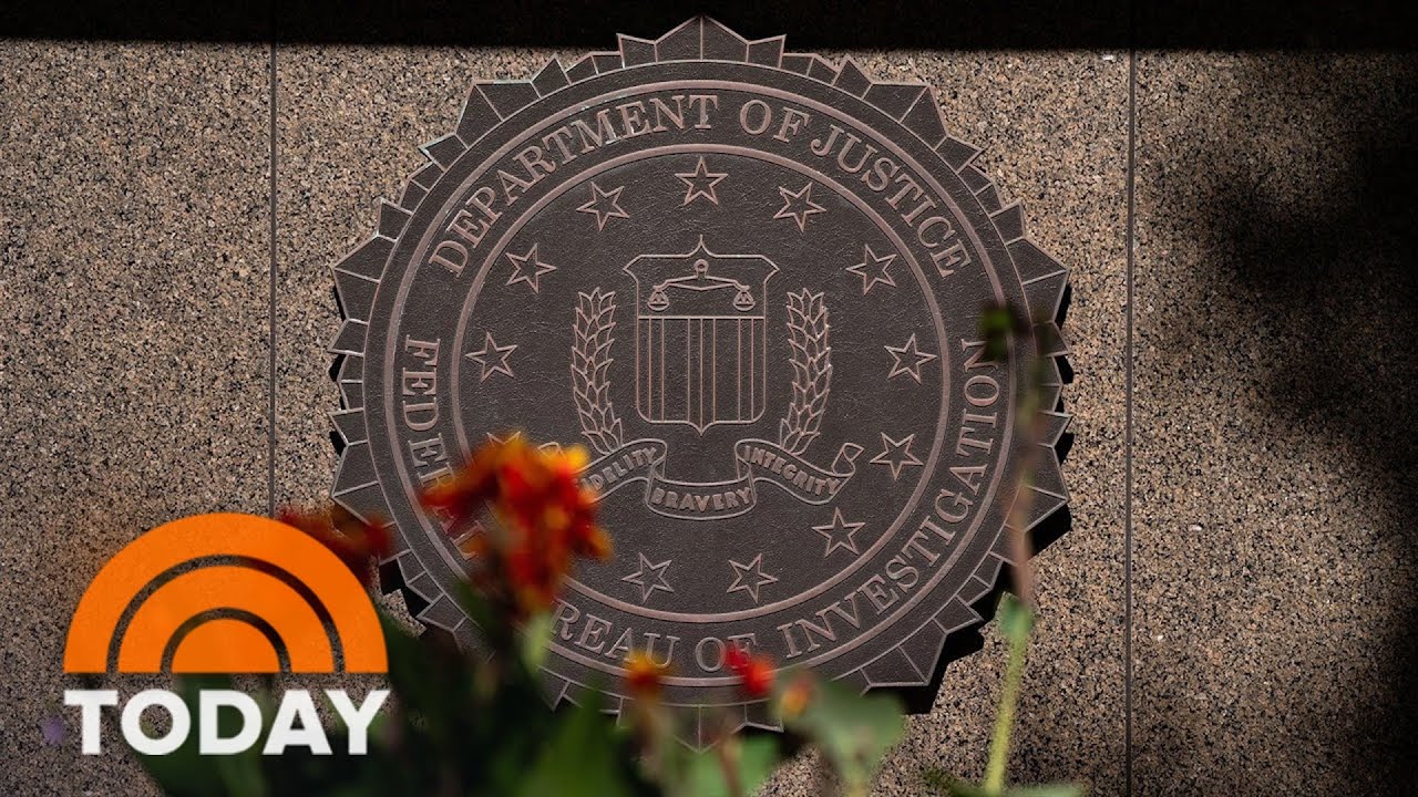 FBI investigates racist text messages sent to Black Americans - YouTube