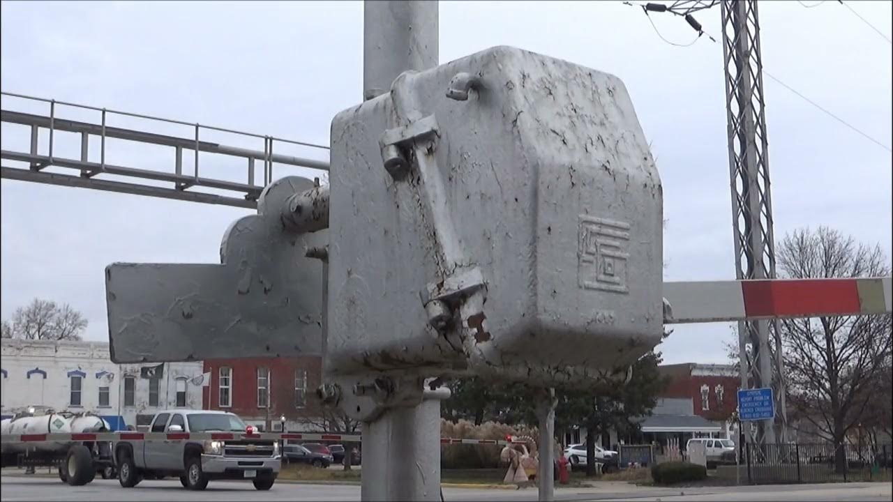 100-ish Year-Old Federal Signal Co. Semaphore-Style Gate Mechanism ...