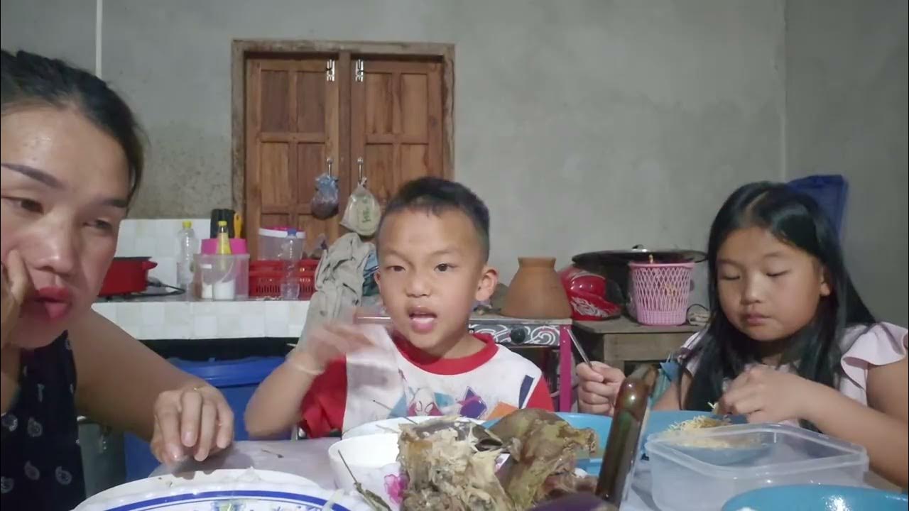 Nrog peb cov niam tub noj hmov o - YouTube