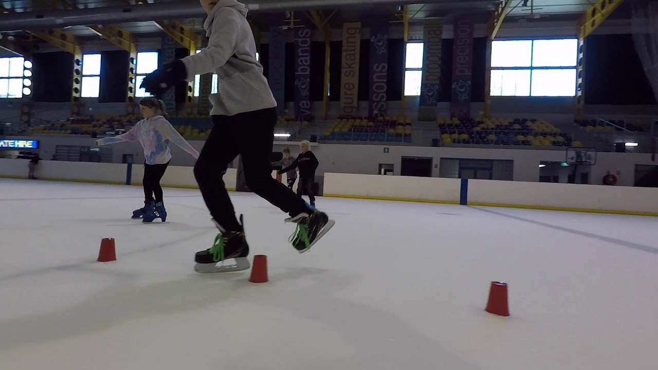 Ice Skating - Slalom and Freestyle Training - YouTube
