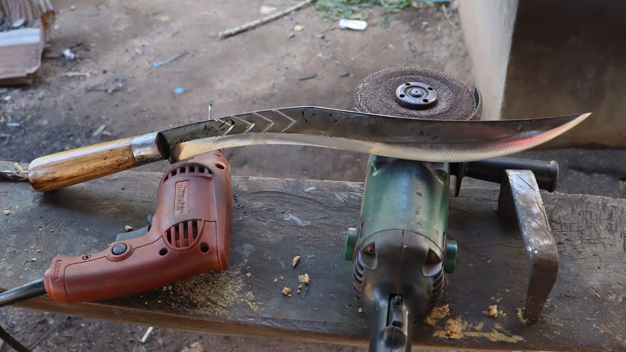 Blacksmithing - Forging A Sharp Knife - YouTube