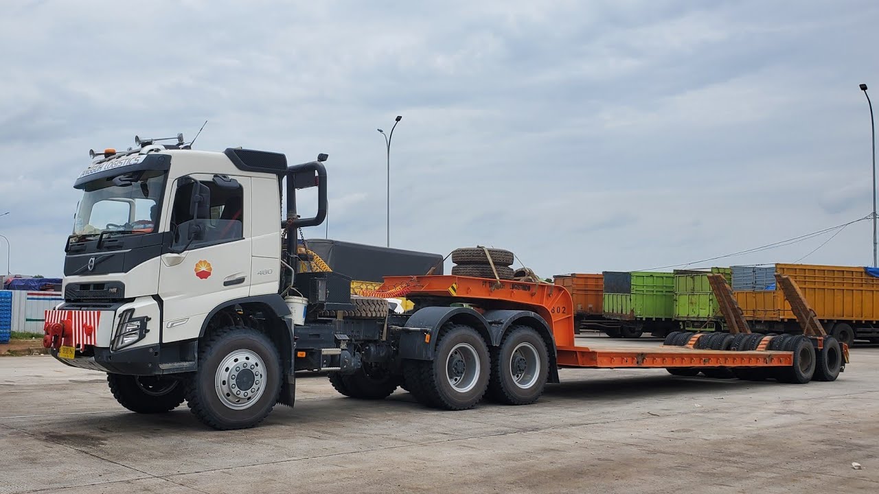 Akhirnya Bertemu dengan Volvo FMX Gen 3 Versi TH. - YouTube