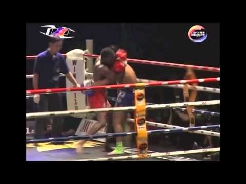 Tum Mardsua VS Vuyisile Colossa GrandExtremeR3 - YouTube
