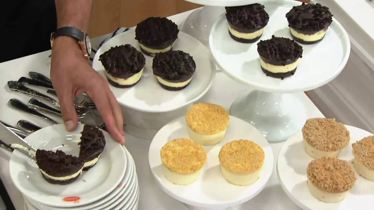 Junior's (18) 4 oz. Mini Cheesecake Holiday Assortment on QVC - YouTube