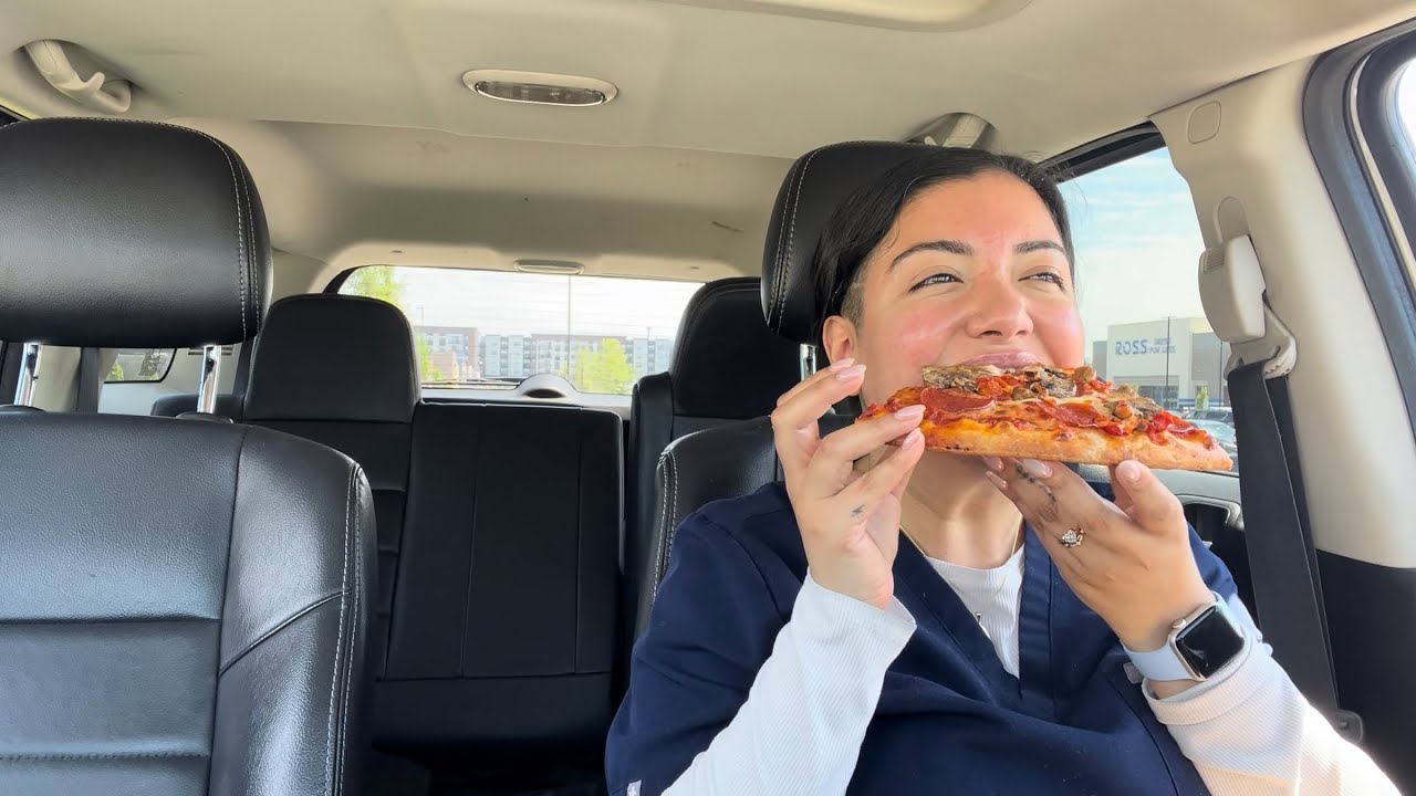 TRYING AMAZON FRESH PIZZA FOR THE 1st TIME 🍕| SNACK & CHAT 💬 | no ...