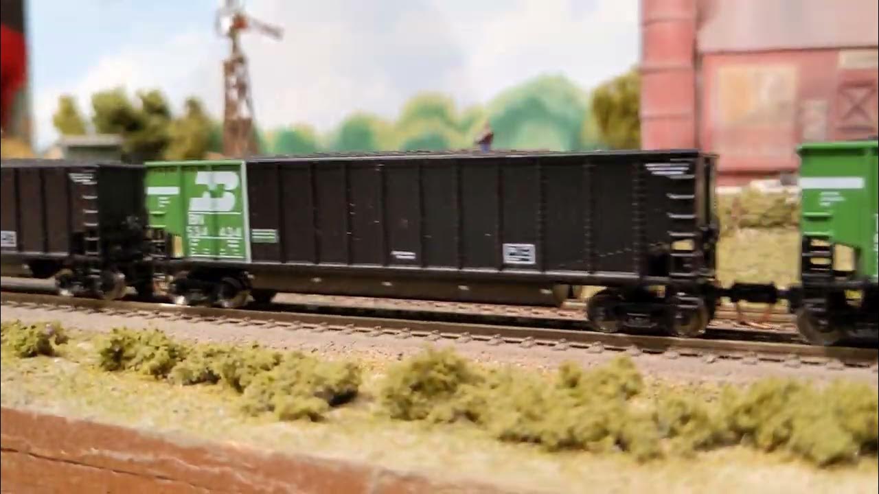 Burlington Northern coal train - YouTube