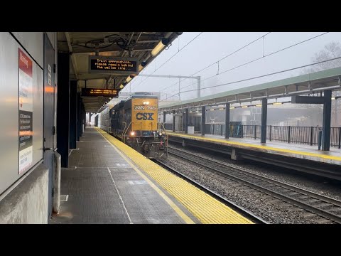 CSX #6232 Switching At Route 128 Station - YouTube
