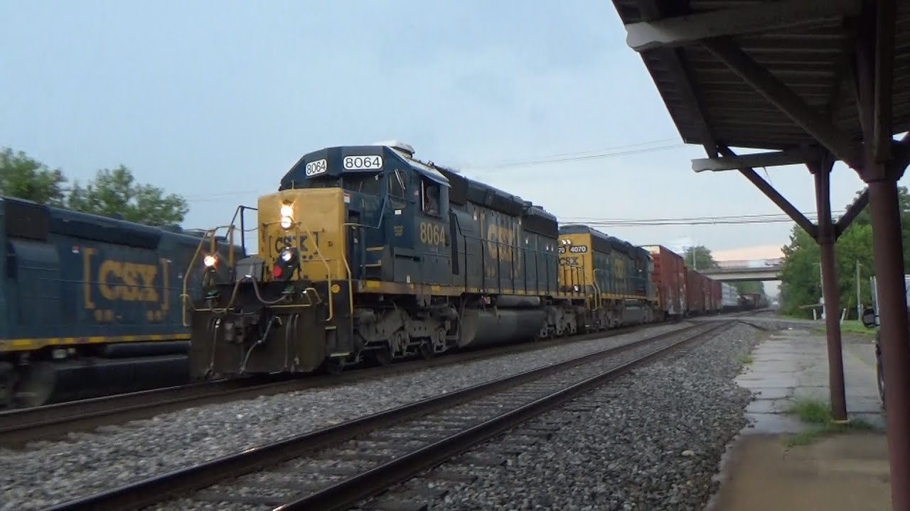 CSX SD40-2 8064 w/ Sick K5LA Leads Local L446-26 on 7/26/22 - YouTube