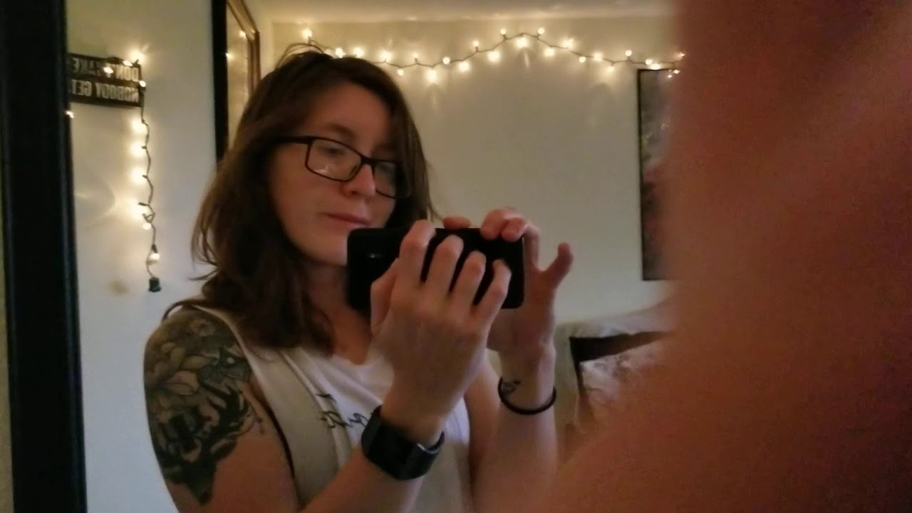 ASMR | Camera tapping and scratching (with and without a case)(no talking) - YouTube