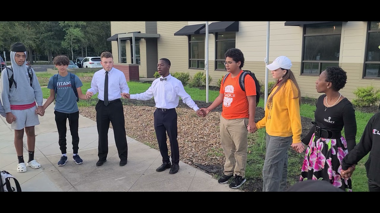 Ethan Wiley leads See you at the Pole. - YouTube