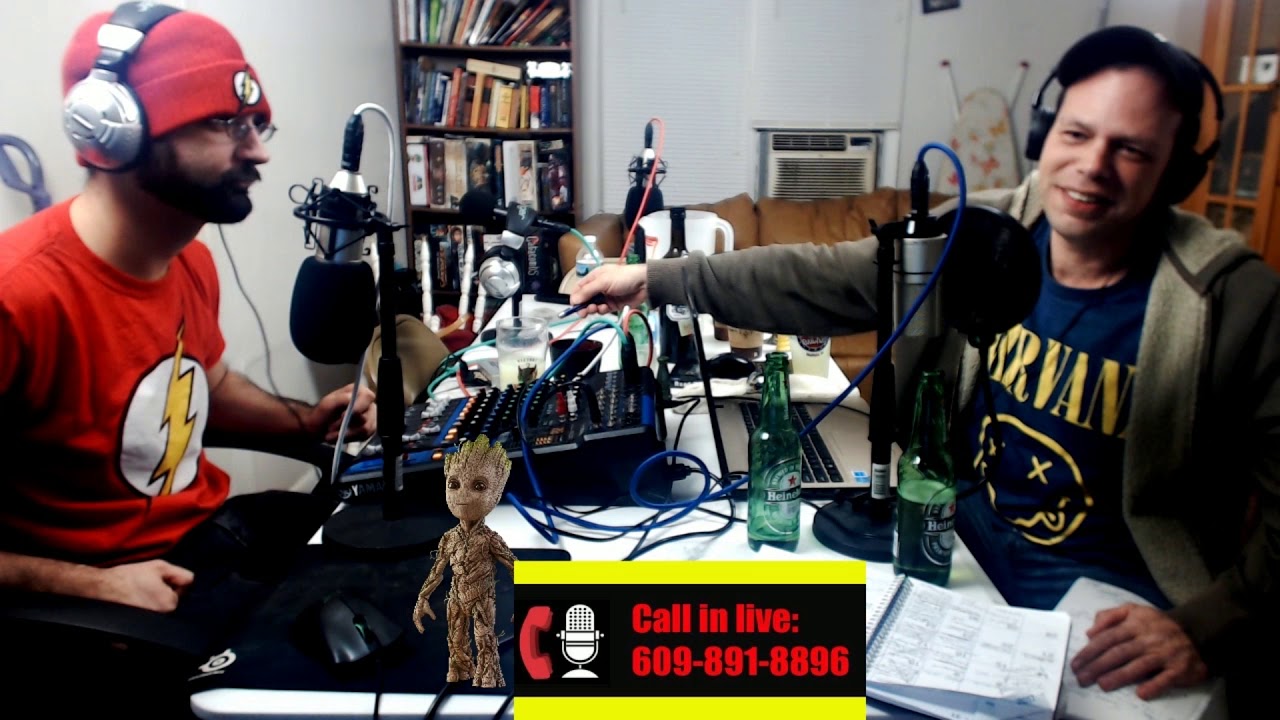 Rob and Slim talk to Actor Tommy Bechtold from The Middle and much more ...