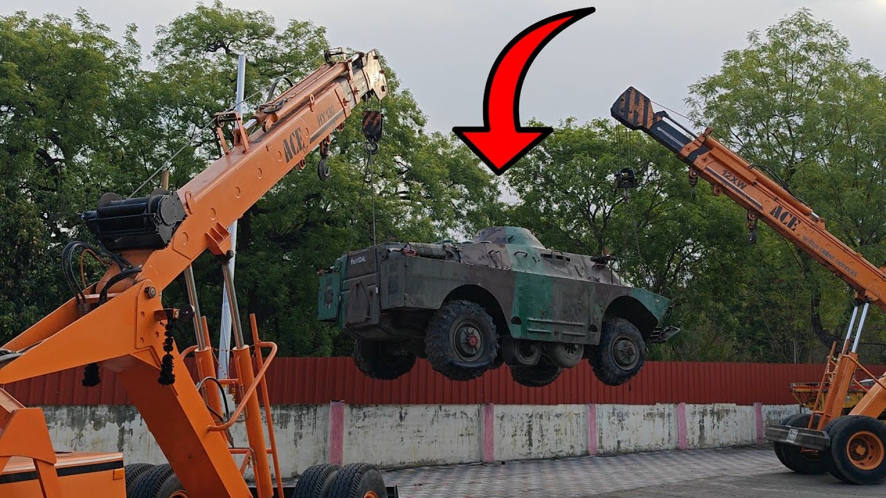 ACE HY130 Hydra Crane And ACE 12 TON Hydra Crane Unloading Tank From ...