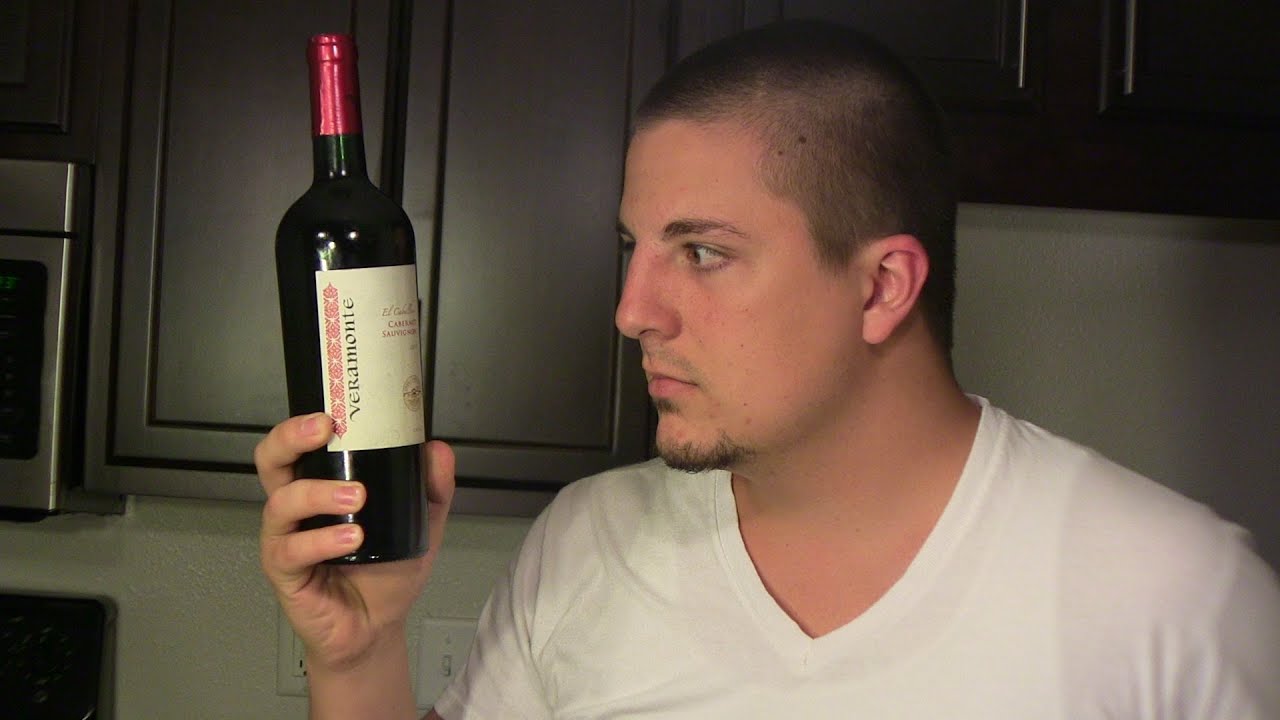 Guy Chugs Bottle Of Wine In 15 Seconds! - YouTube
