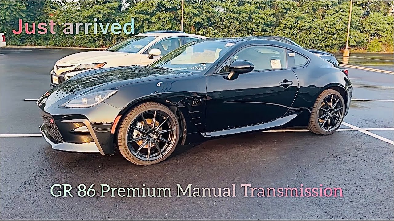 2023 GR86 Premium// Manual 6 speed transmission// POV walkaround - YouTube