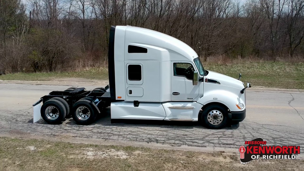 Kenworth T680 76 in High Roof Sleeper 207740R - YouTube