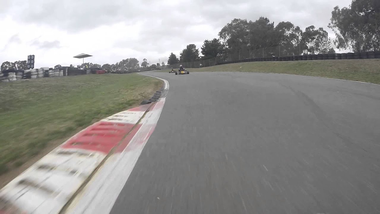 Race 1 Canberra Philip Bohan 23/08/15 - YouTube