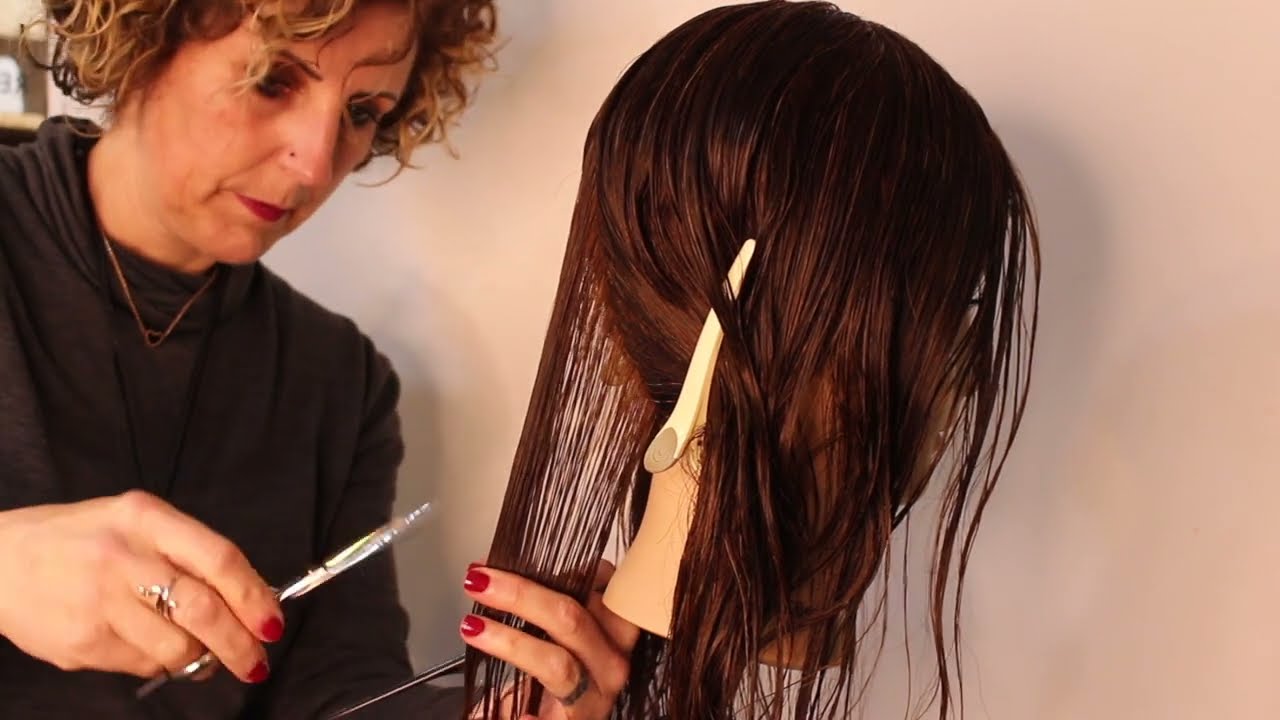 Como cortar el cabello recto- Bob invertido - YouTube