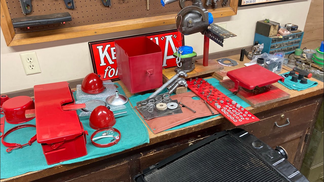 Farmall "Preparation H" Episode #22: Governor, Battery Box, Hydraulic ...