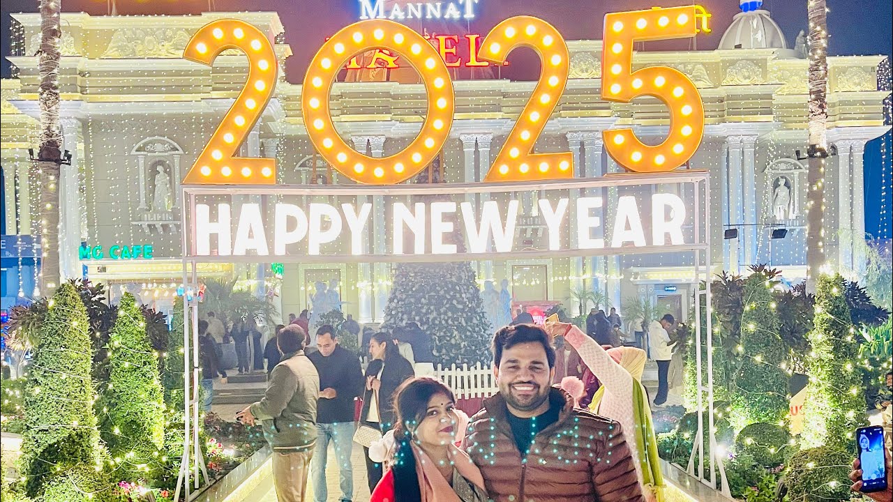 Amrik Sukhdev ☺️ ⁠2025 New year par itni bheed 🤯 - YouTube