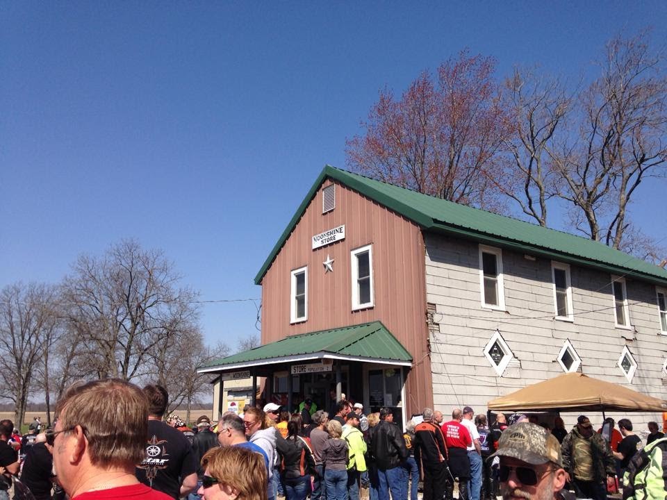 Moonshine Lunch Run 2014, over 3200 burgers served - YouTube