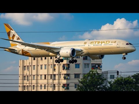 Final approach moments Runway 14 - YouTube