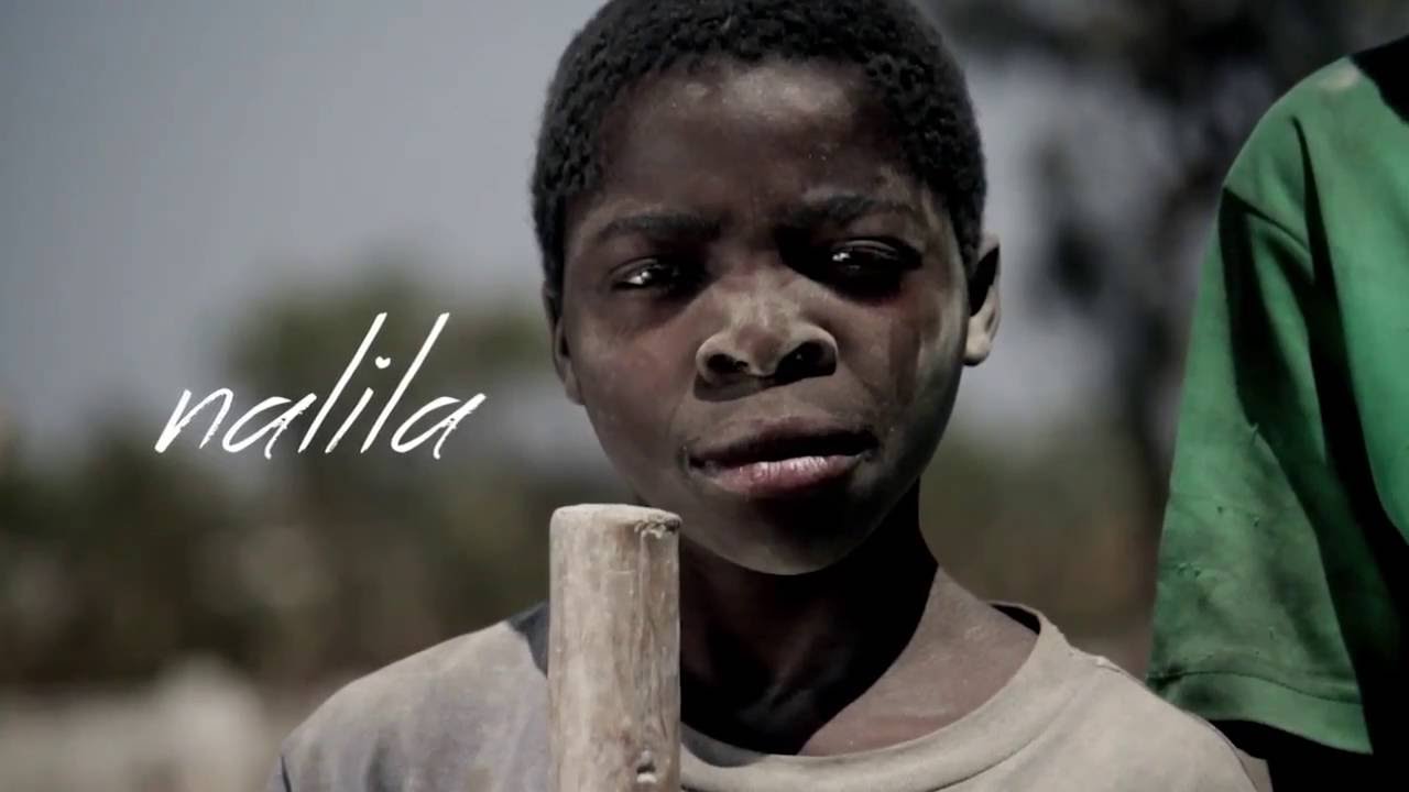 Moses Mwamba Nalila Feat All For Christ Big Deal Graphix HD 2014 - YouTube