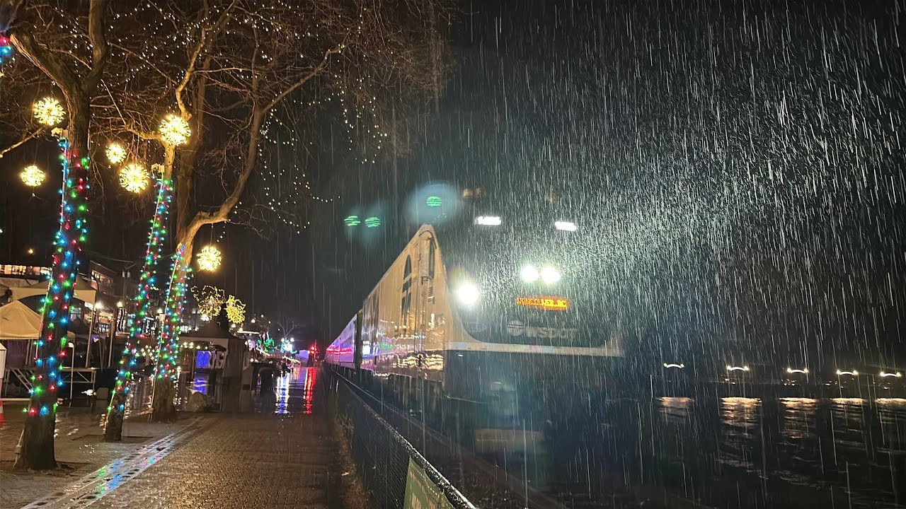 Downpour!!! Amtrak Cascades 518 (Passenger Train) @ White Rock BC ...