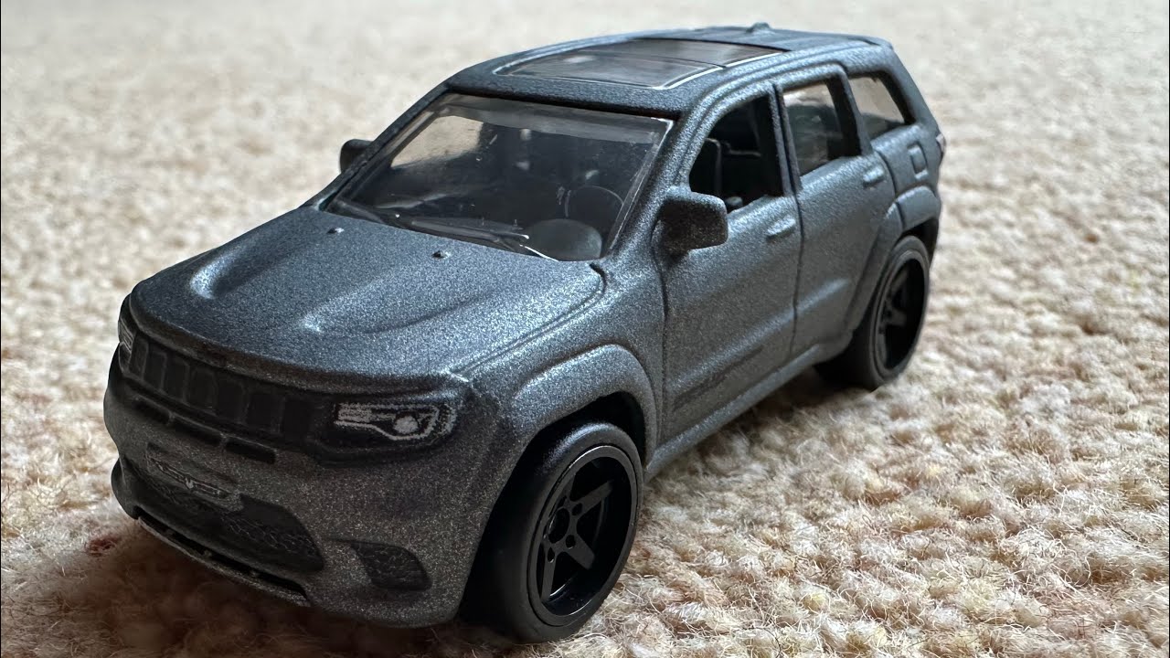 Unboxing Hotwheels 2019 Jeep Grand Cherokee Trackhawk - YouTube