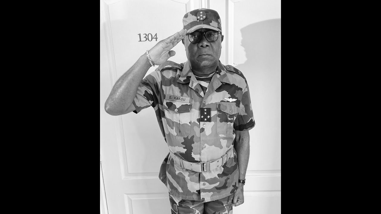 Ebaka Show/La belle surprise de l'indigné Elvis Karel Kakou. - YouTube