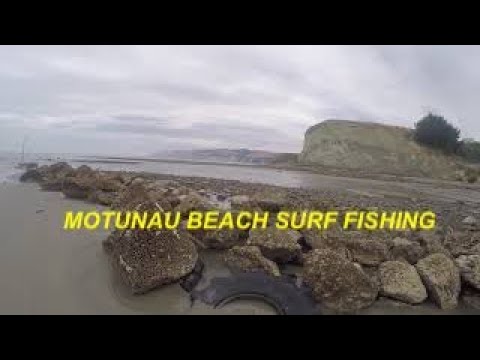 MOTUNAU BEACH SURF FISHING. THE TOTALLY AWESOME FISHING SHOW NZ - YouTube