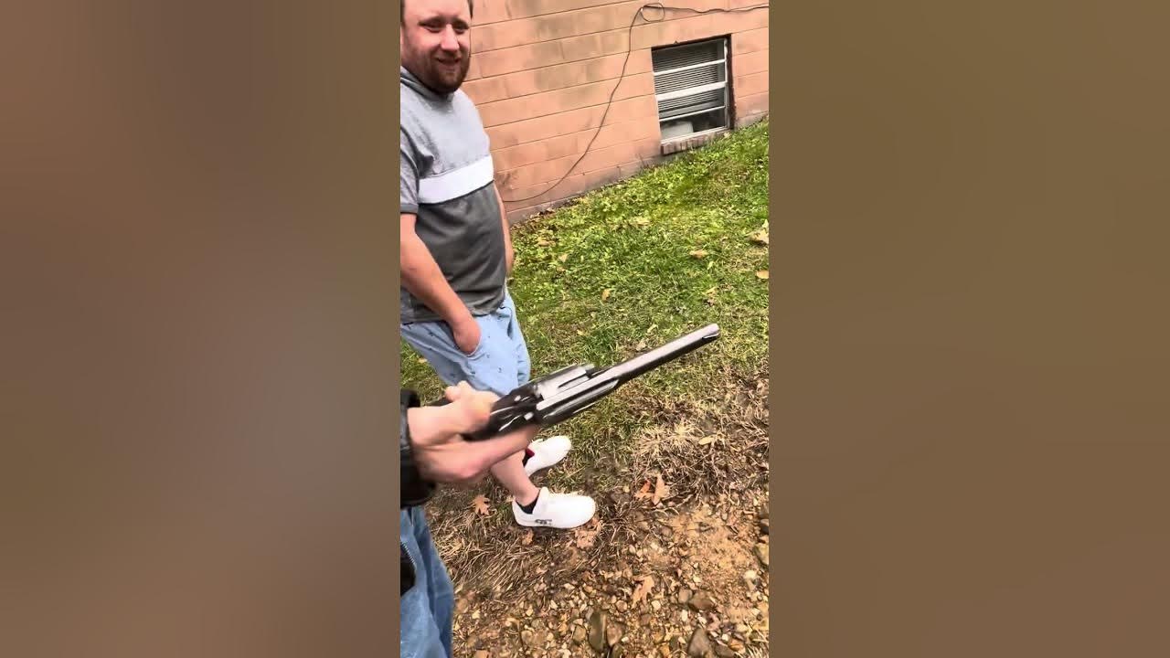 Unboxing colt python 44 magnum - YouTube