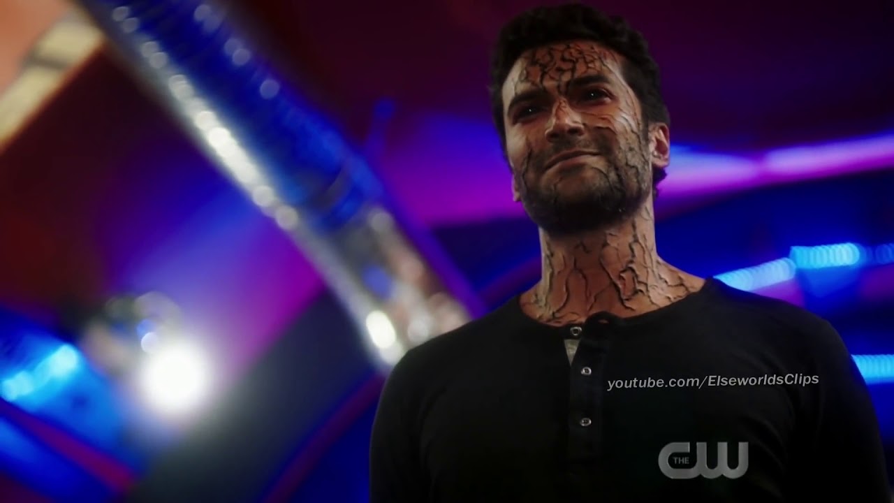 Negative Flash Chokes Iris | The Flash 6x08 [HD] - YouTube