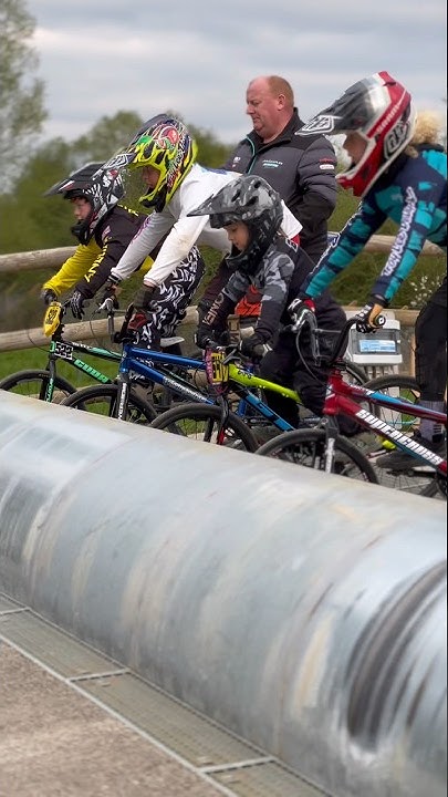 BMX racing - riders ready? Watch the gate! - YouTube