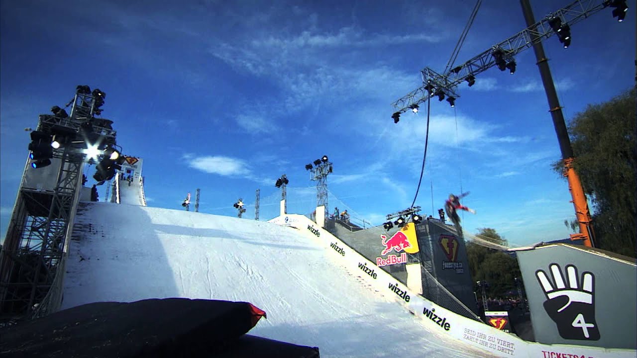 WORLD PREMIERE: Group Run of 4 freestyle sports - freestyle.ch Zurich ...
