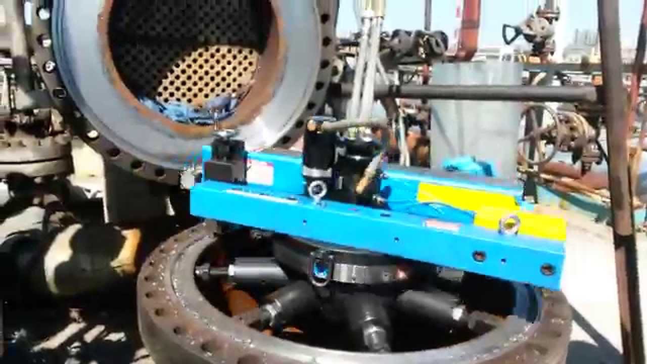 Портативный токарный станок для обработки фланцев FF6200 CLIMAX - YouTube