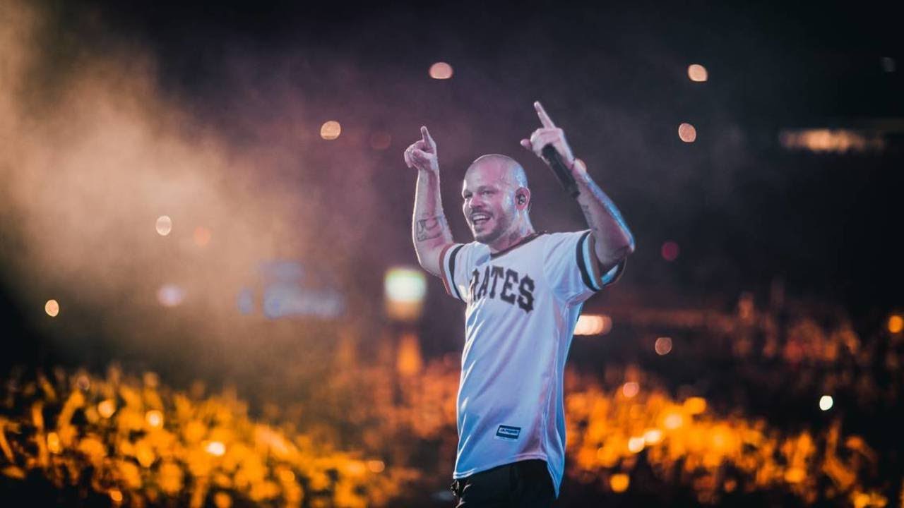 René from 'Residente Calle 13' talks about his concert in Miami - YouTube