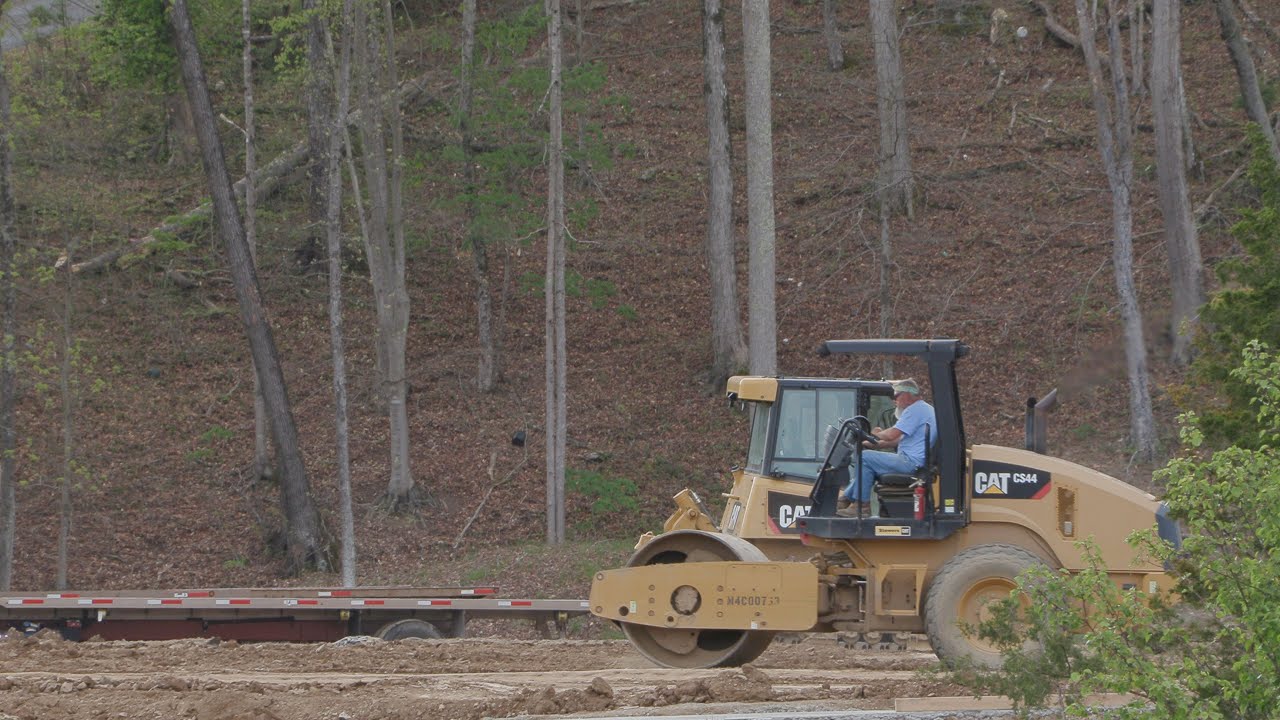 Heavy Equipment Operator | Bulldozers | Dozer | Heavy Machinery | Canon ...