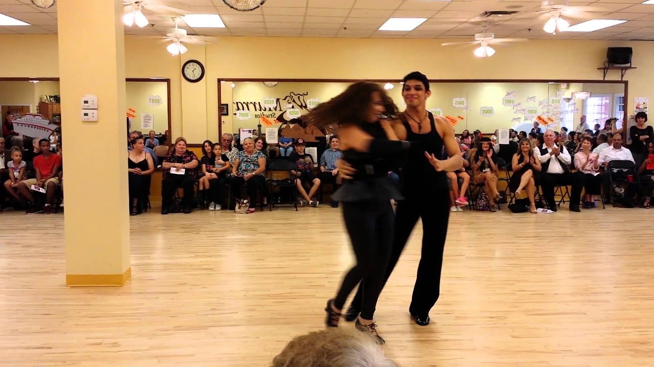 Sam & Eva - Tango Dance to Toxic! - YouTube