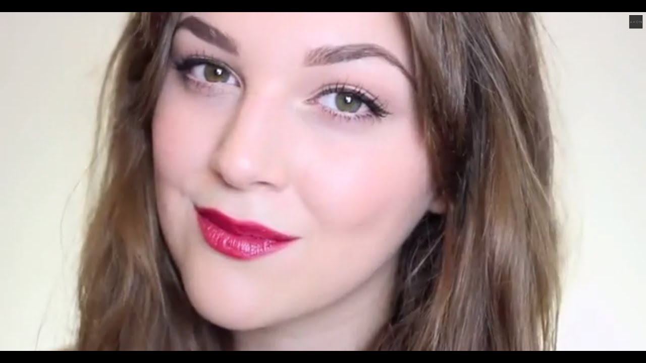 Autumnal Winged Eyeliner & Bold Berry Lips Tutorial - YouTube