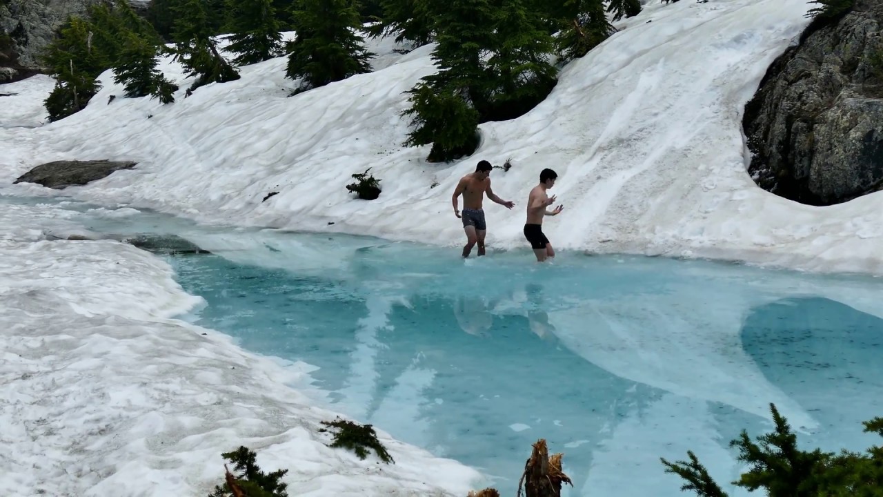 Diving at icey Mystery Lake , Mt. Seymour in a hot summer day---4K ...