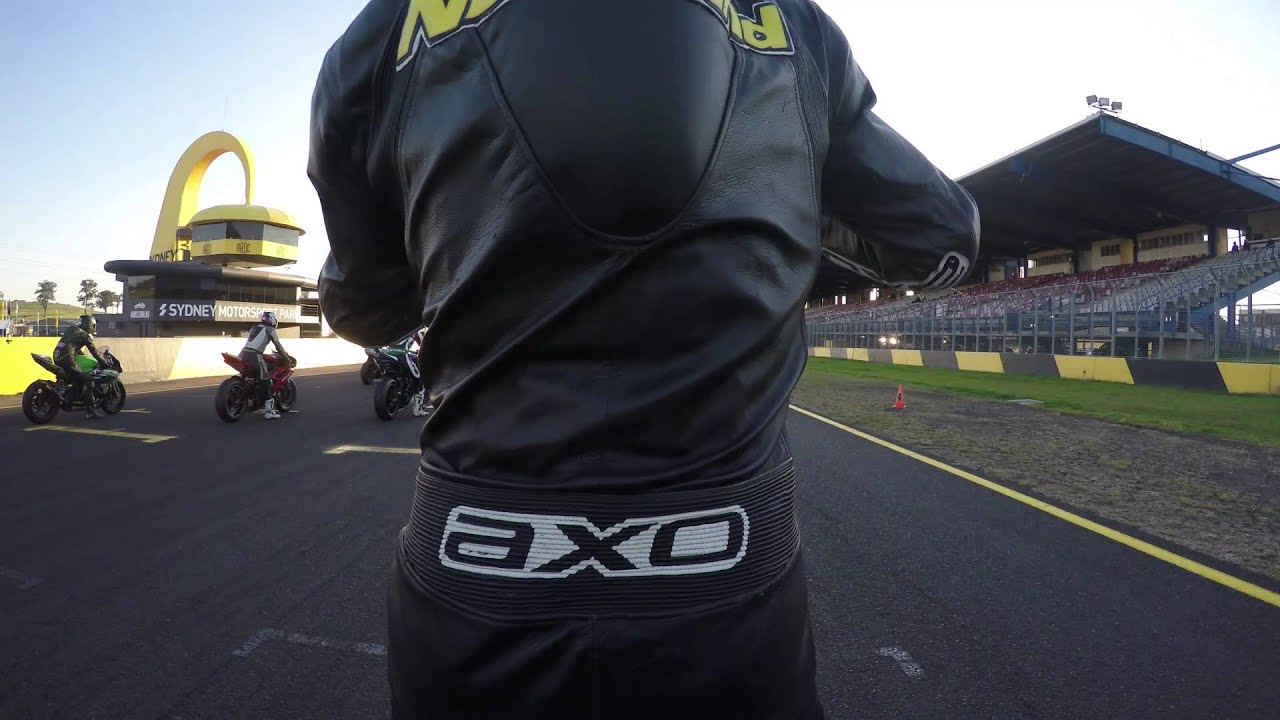 Warwick Nowland Rd.3 Australian Supersport - YouTube