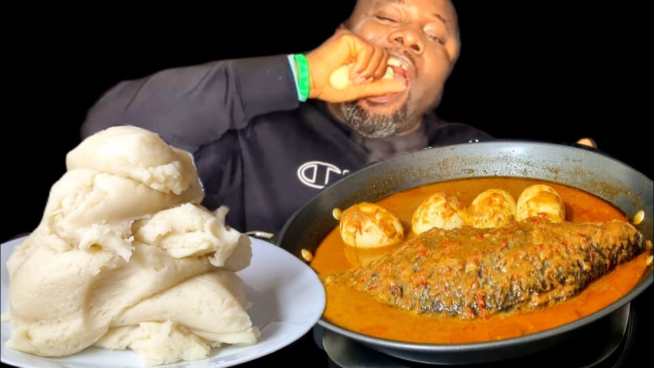 ASMR POUNDED YAM FUFU WITH TILAPIA FISH PEANUT PEPPER SOUP MUKBANG ...
