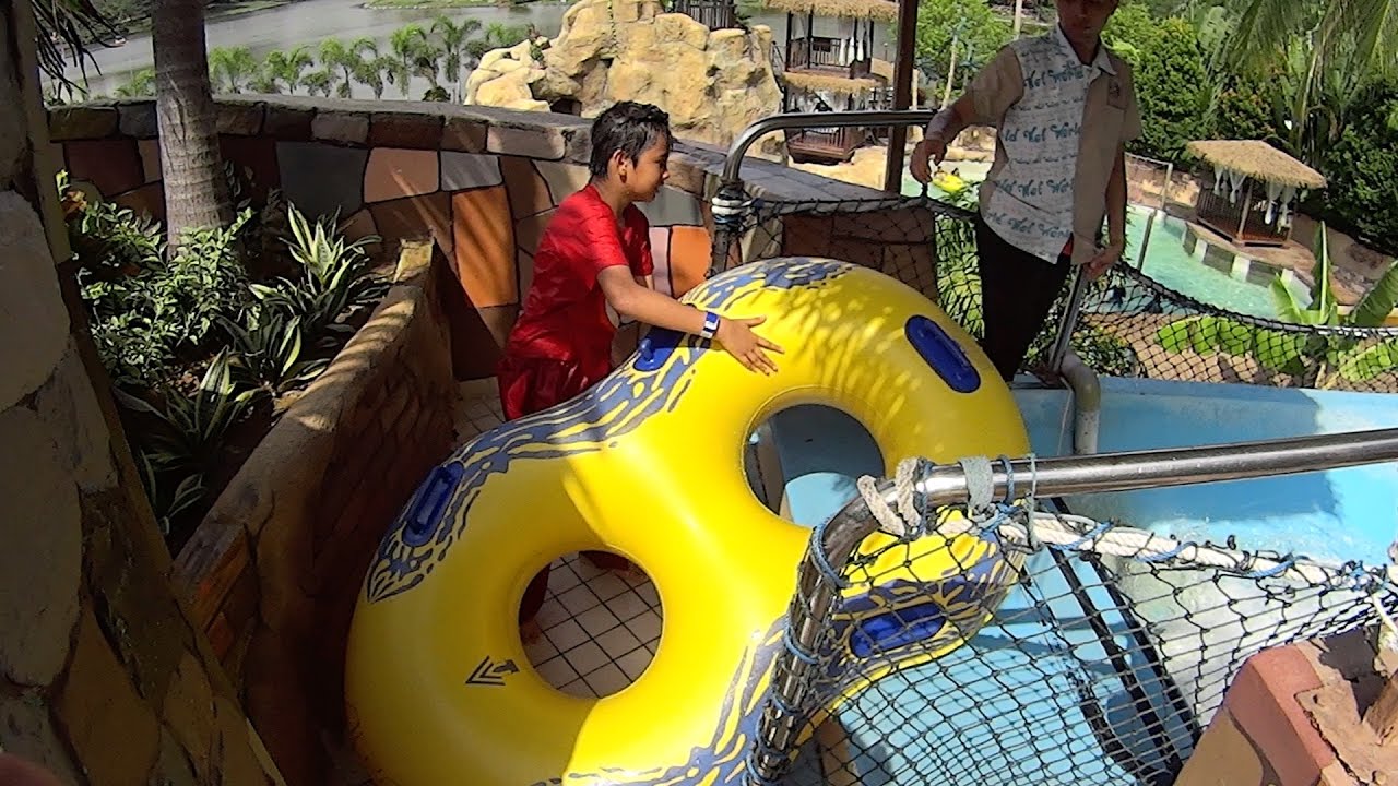 Loophole Slide at Wet World Water Park - YouTube