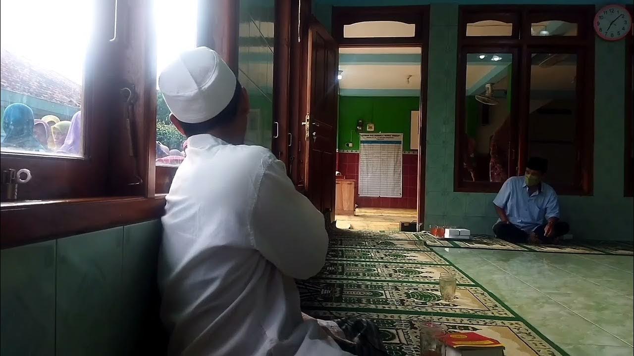 "YAA NABI SALAAM 'ALAIKA": Ustadz Imam (Mushola Nurul Ummah, Celeban, Yogyakarta) - YouTube