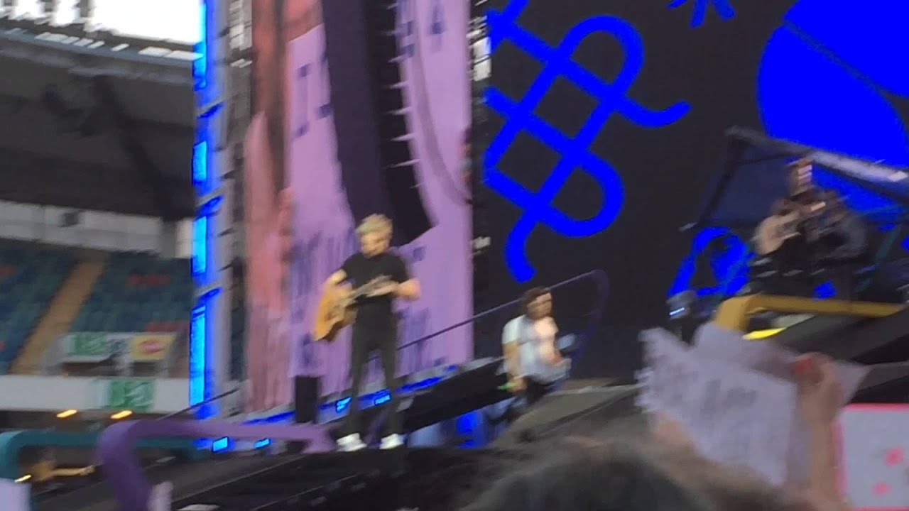 One direction Talking on stage. OTRA tour Gothenburg, Sweden. 2015.06. ...