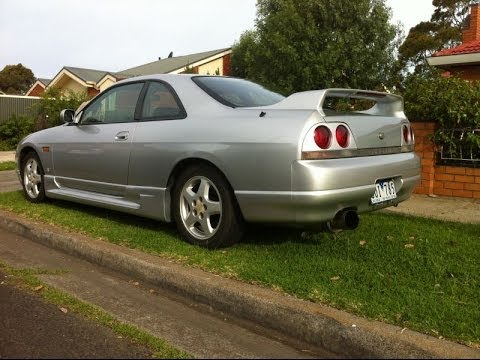 Nissan Skyline R33 1995 - Silver - YouTube